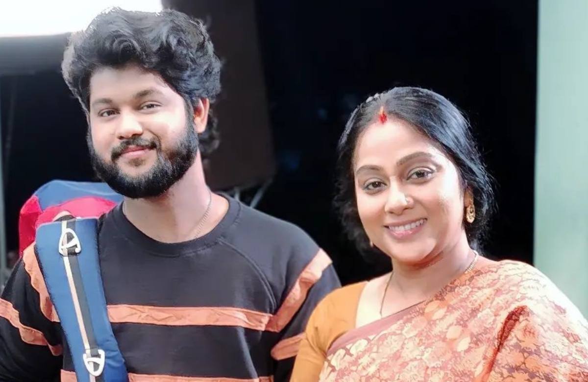 വല്ല്യേടത്തിയെ ചിരിപ്പിക്കാൻ പതിനെട്ടാം അടവ് പയറ്റി കണ്ണൻ | Santhwanam